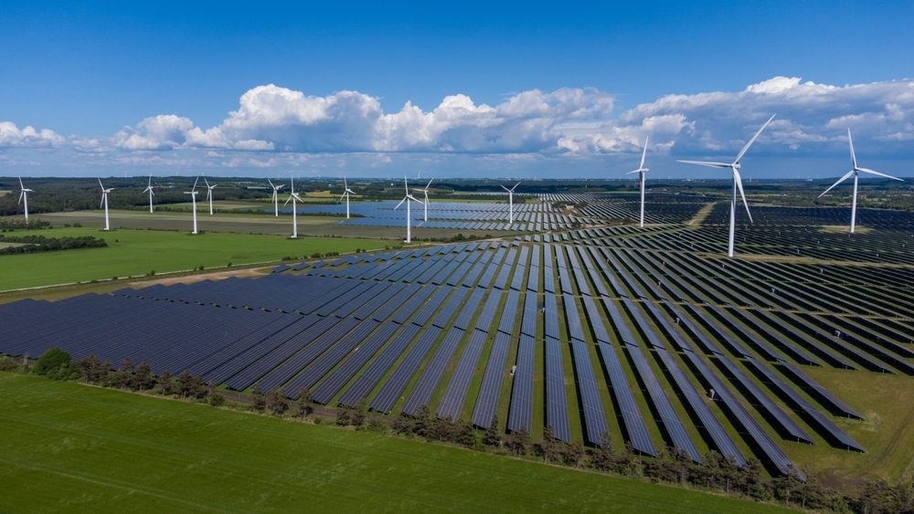 Low Carbon secures European bank debt package for renewable energy ...